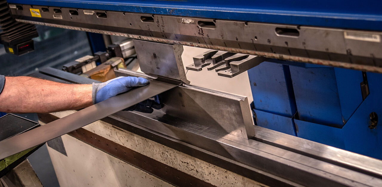 Press Brake Bending & Forming Services - Custom Sheet Metal Forming ...